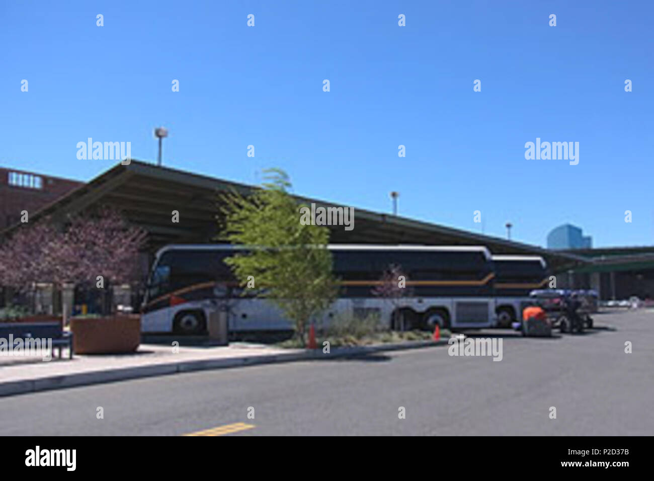. English: Amtrak Thruway Motorcoach buses at Sacramento Valley Station ...