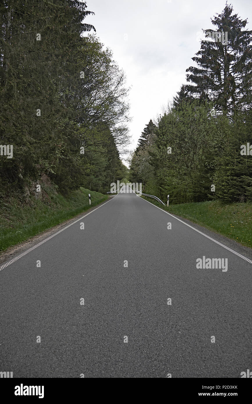 Long Road Side Angle Stock Photos & Long Road Side Angle Stock Images ...