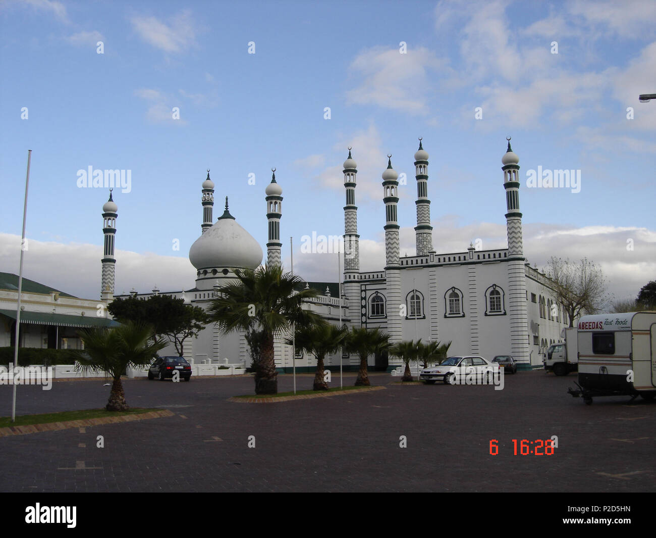 . English: The Habibia Soofie Saheb Jamia Masjid was built in 1905 by ...