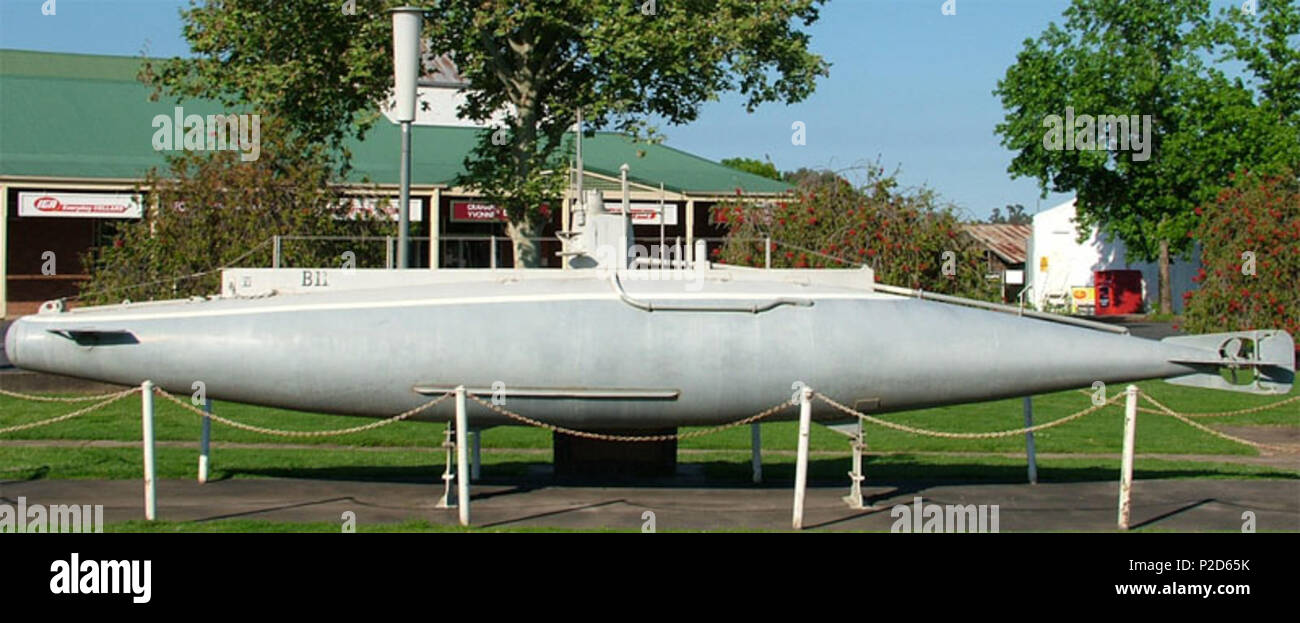 Hms b11 hi-res stock photography and images - Alamy