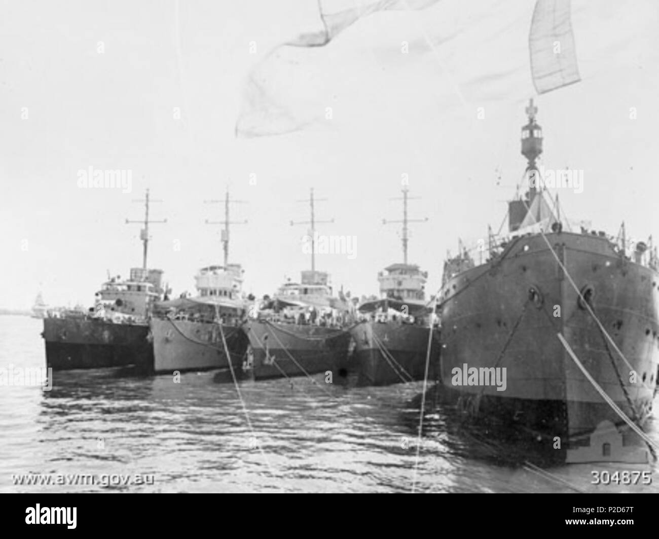 Memorial to all australian ships hi-res stock photography and images ...