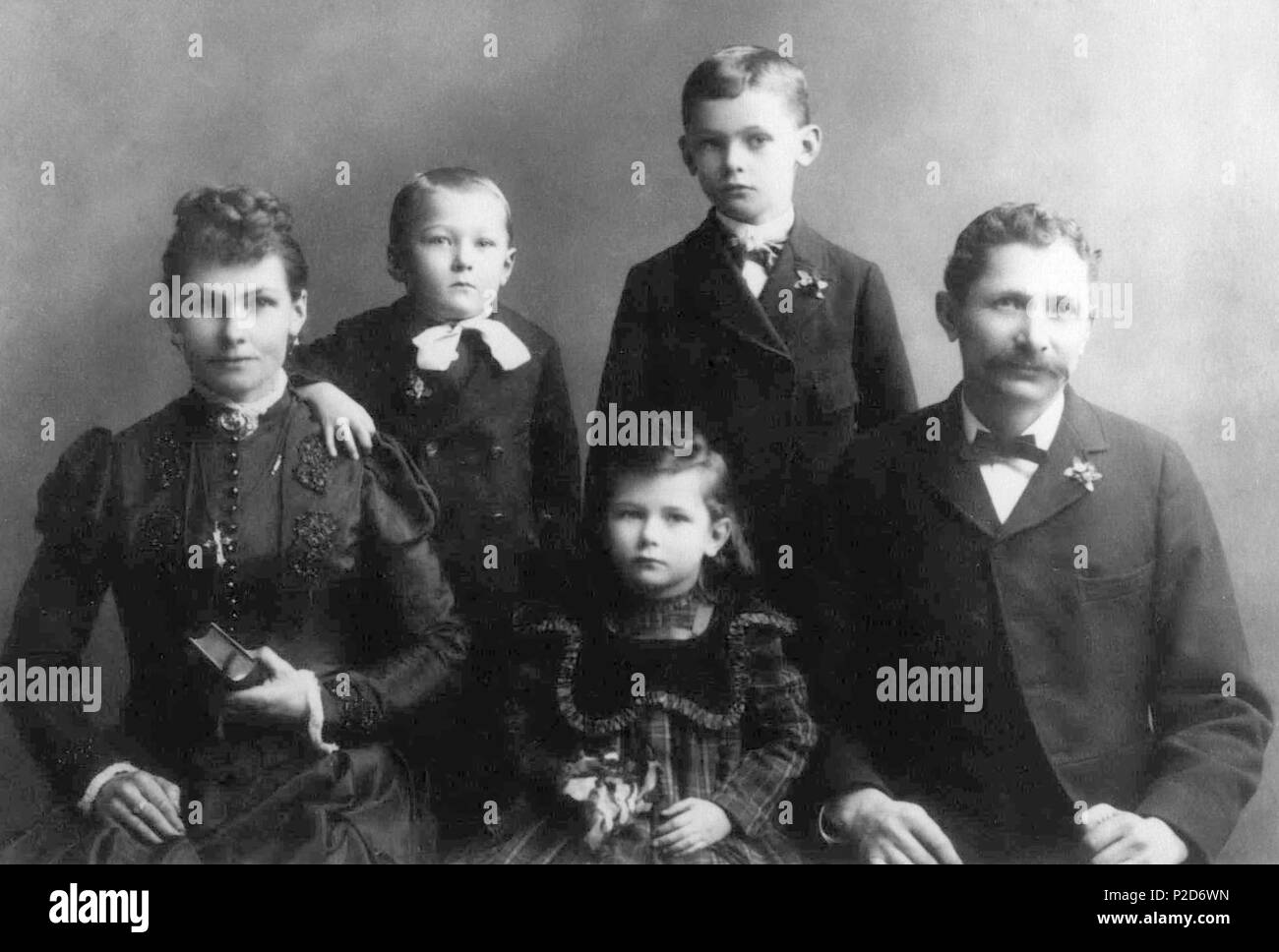 . English: The Classen Family, Beaverton 1904. Historical images of ...