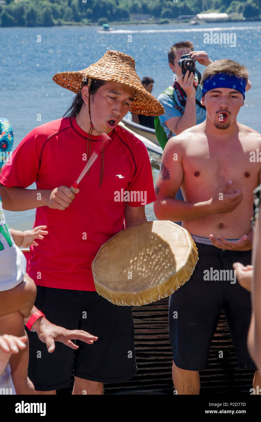 Coast salish drumming hi-res stock photography and images - Alamy