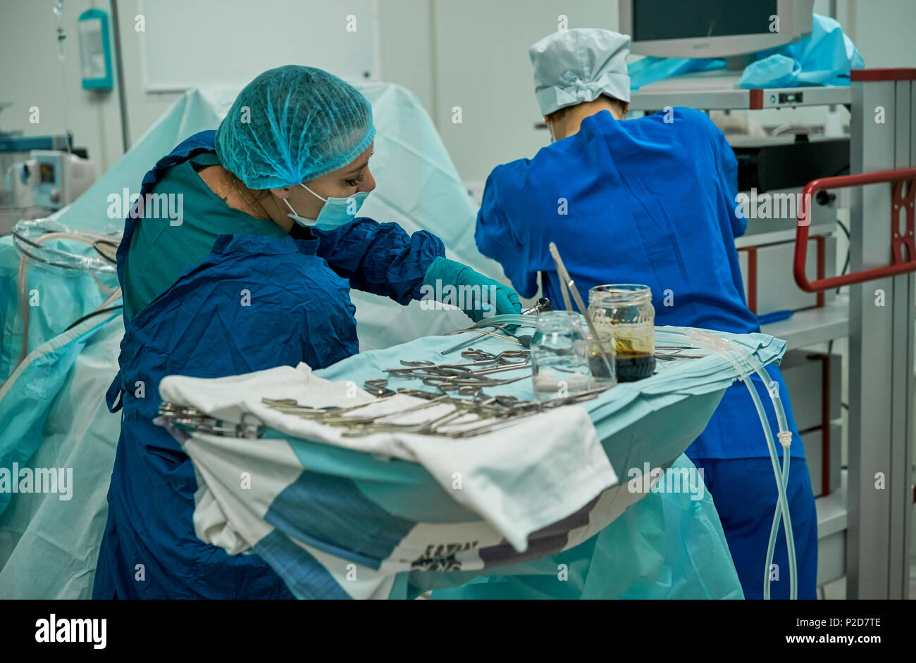 doctors working in the operating room Stock Photo - Alamy