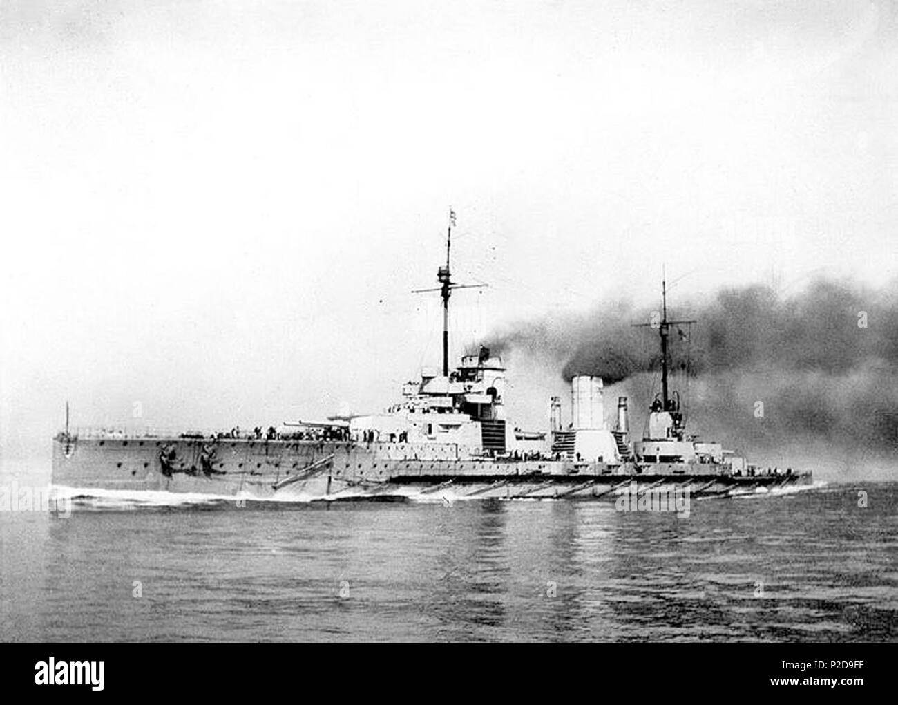 . English: The German battlecruiser SMS Seydlitz. Español: El SMS ...