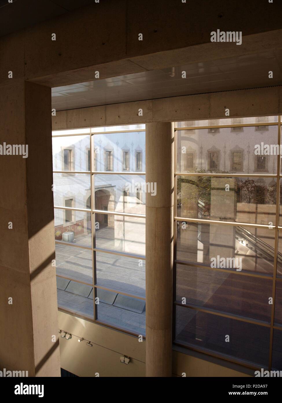 Interior del Centro de Cultura Contemporánea (CCCB) de Barcelona Stock ...