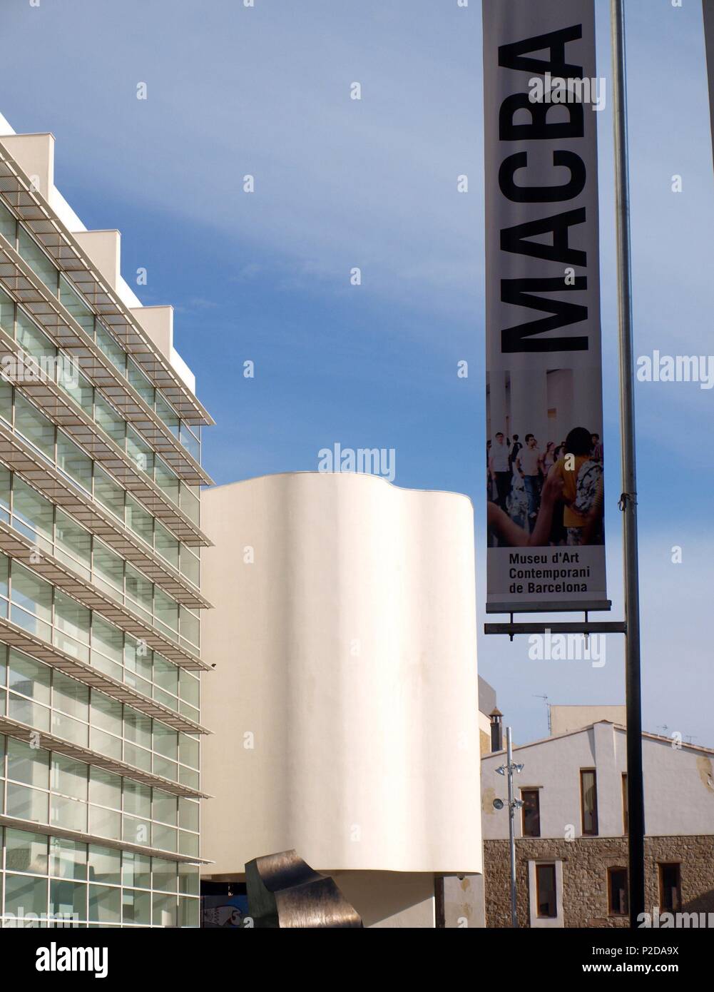 Exterior del Museo de arte contemporáneo de Barcelona (MACBA Stock ...