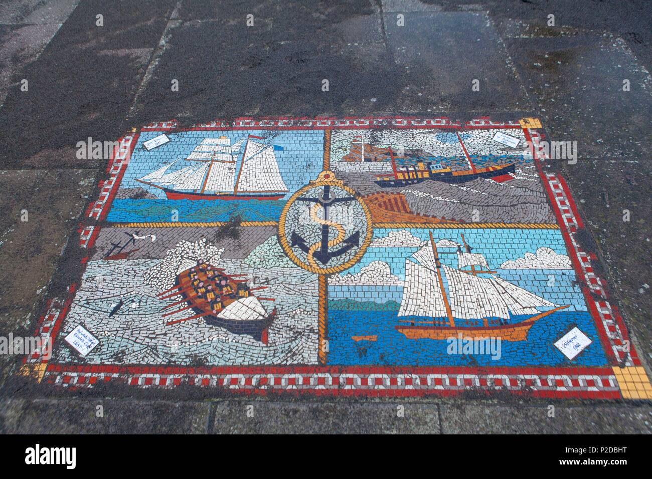 Cardigan town street hi-res stock photography and images - Alamy