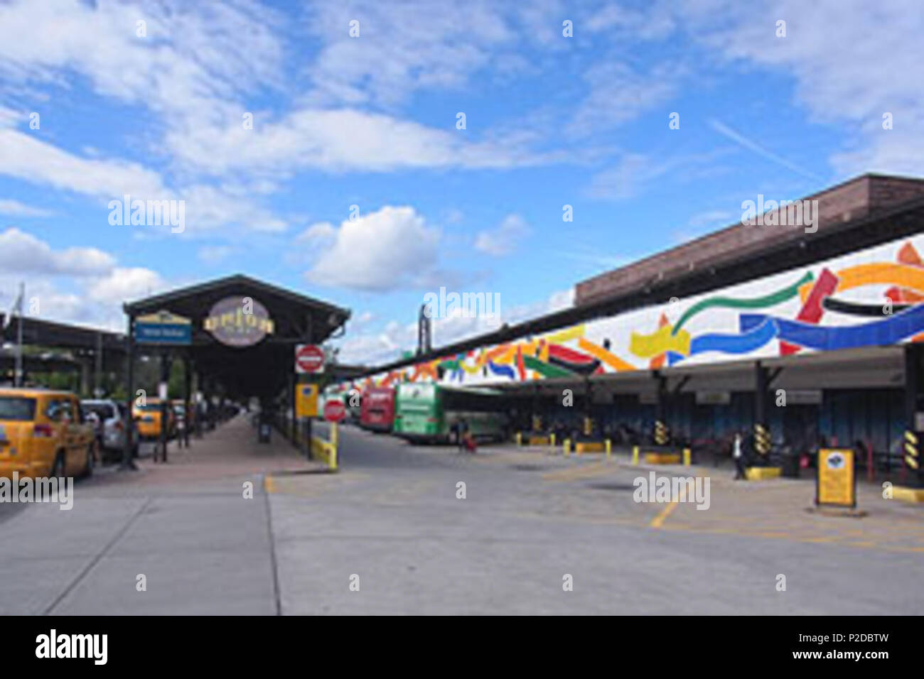 . English: Intercity bus terminal at Hartford Union Station in May 2014 ...