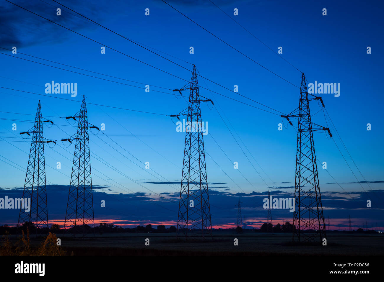 High voltage towers at night hi-res stock photography and images - Alamy