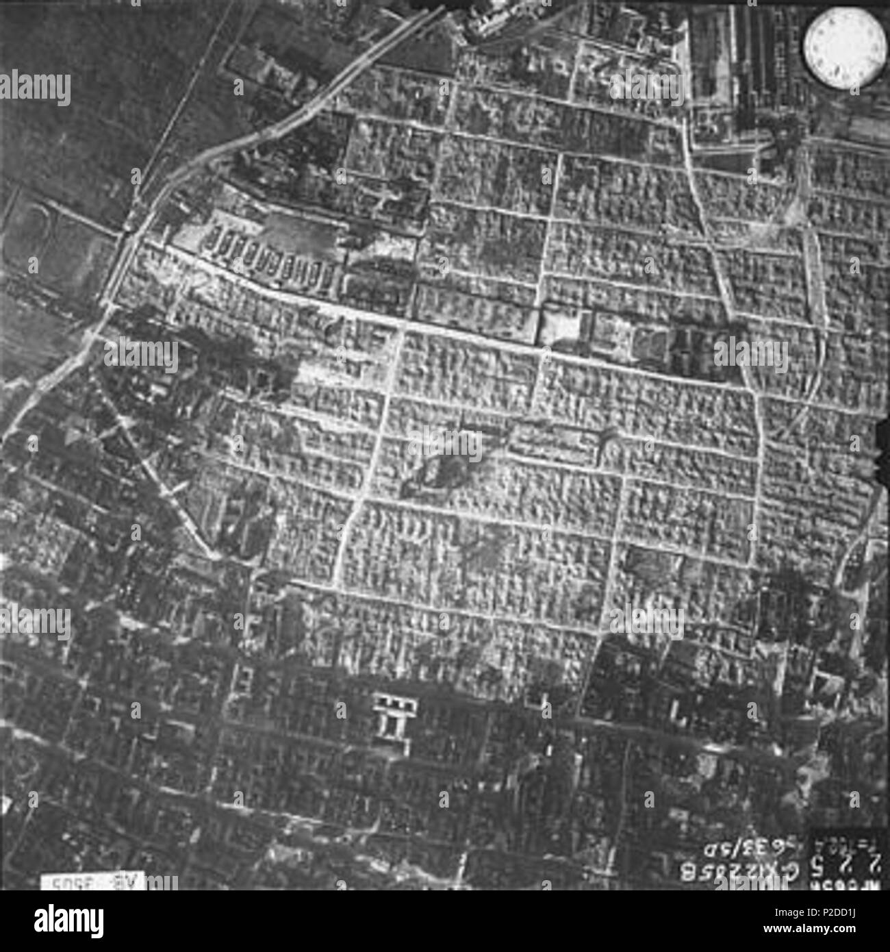 Warsaw and 1945 hi-res stock photography and images - Alamy