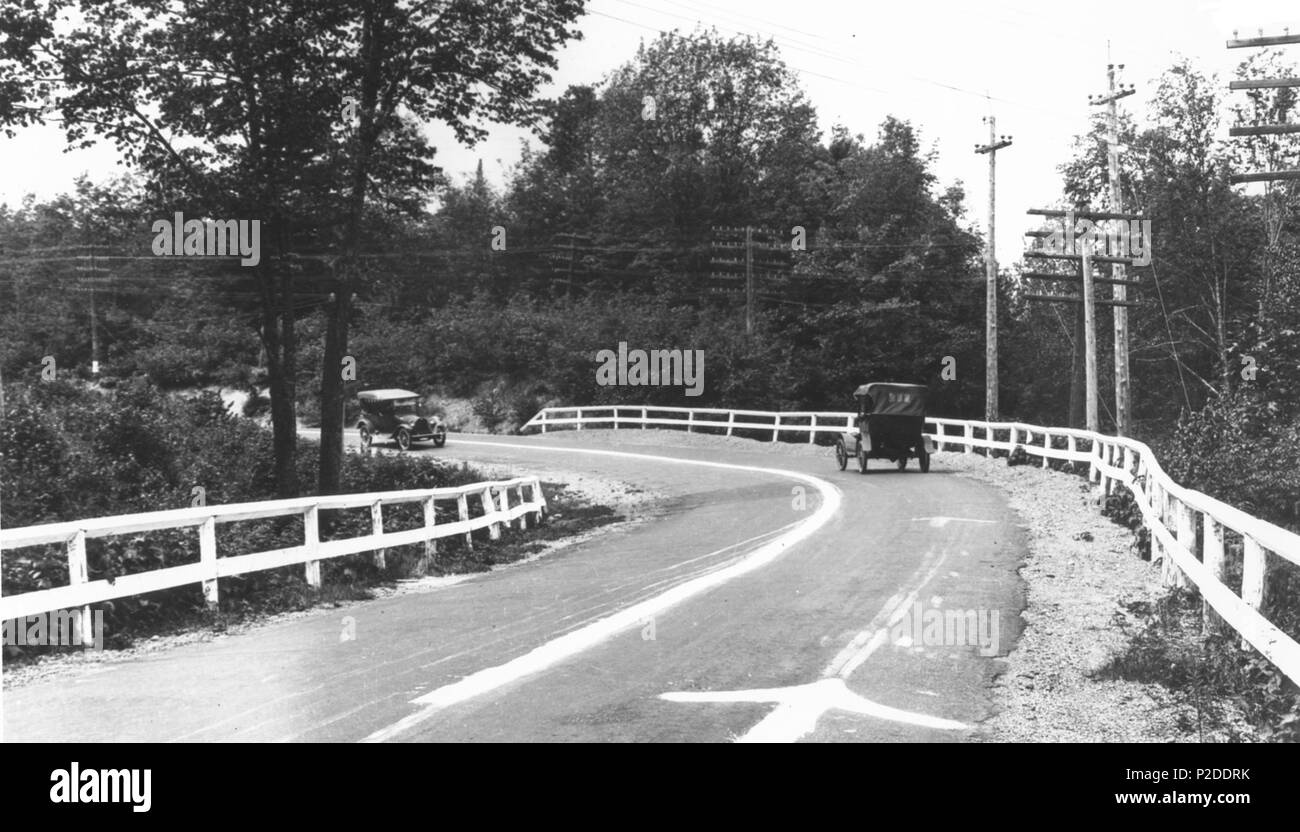 Centerline Black and White Stock Photos & Images - Alamy