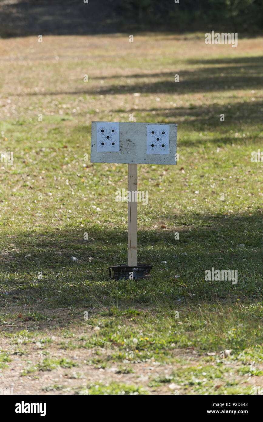 Target for a shooting range Stock Photo - Alamy