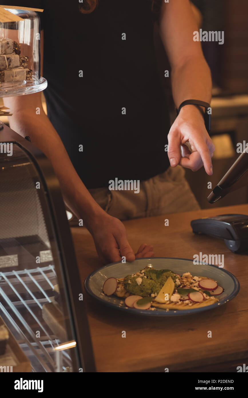 Waiter taking order tablet computer hi-res stock photography and images ...