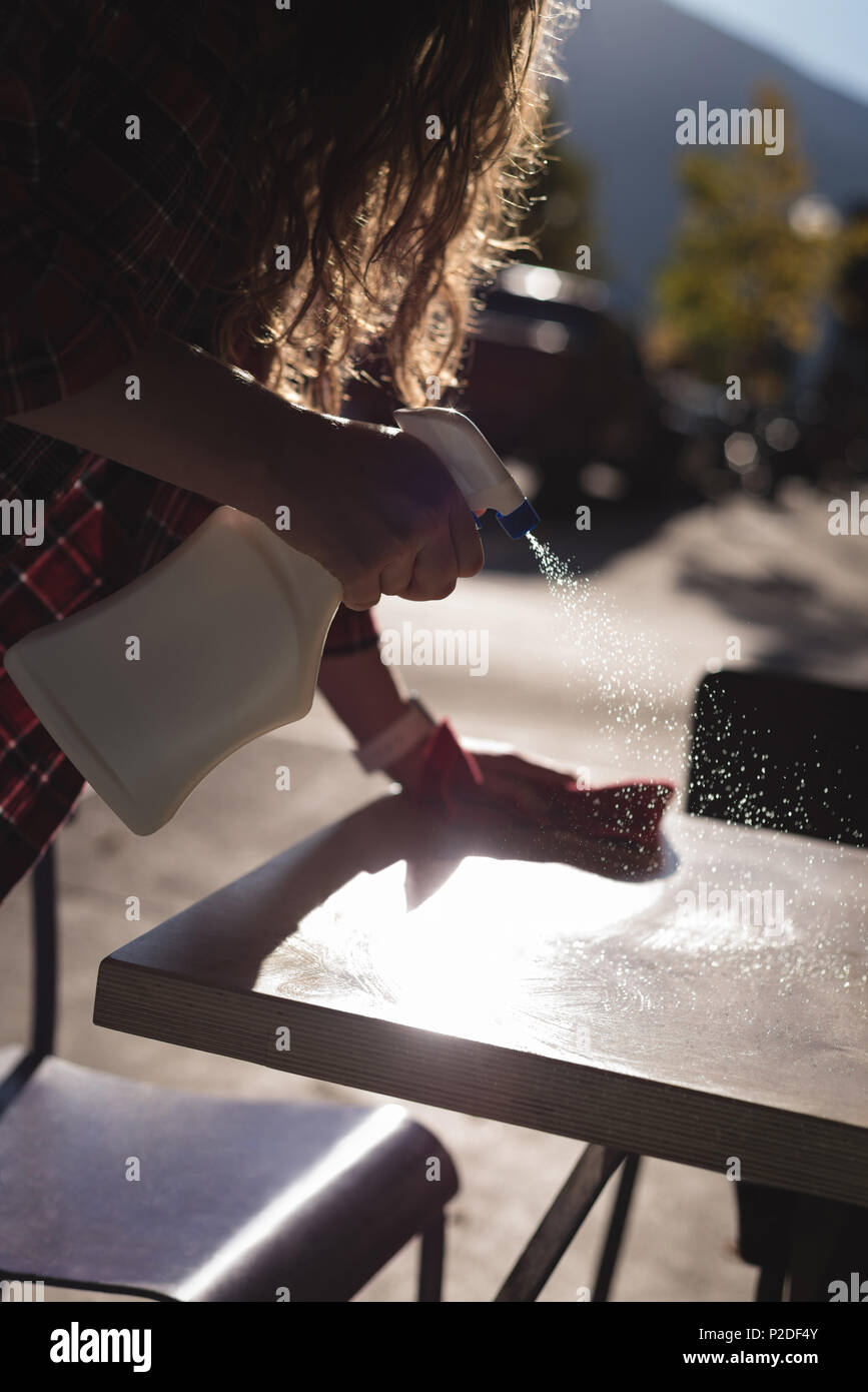 Cleaning table hi-res stock photography and images - Alamy