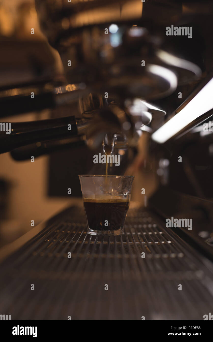 Poured cafe hi-res stock photography and images - Alamy