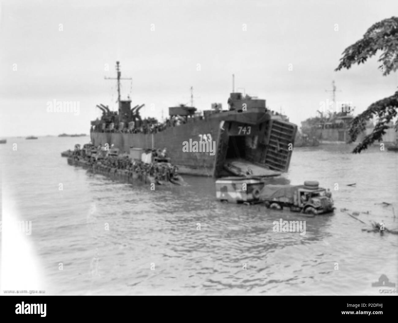 44 RAAF trucks Tarakan (OG2544 Stock Photo - Alamy