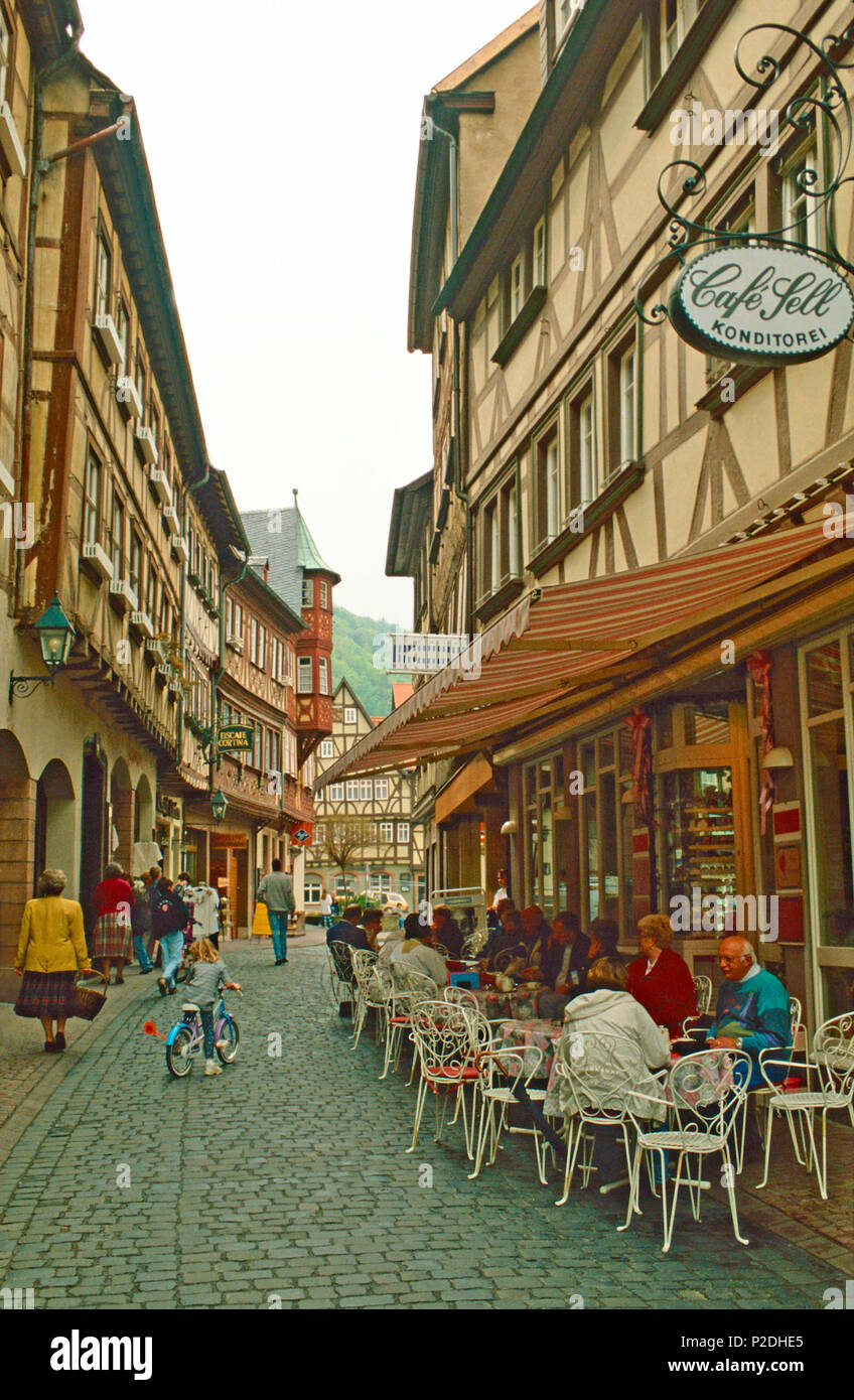Half timber buildings hi-res stock photography and images - Alamy