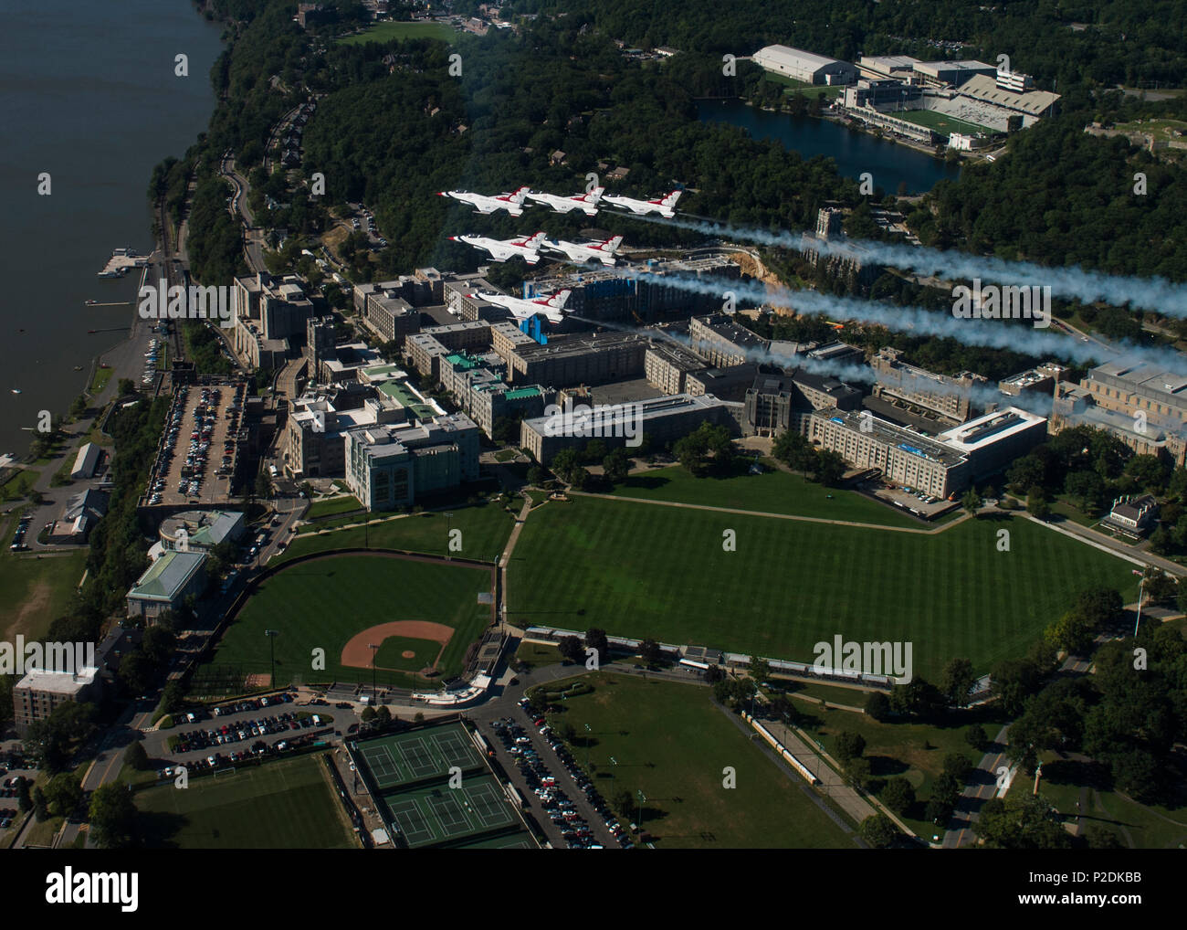 The Thunderbirds pilots fly over West Point United States Military ...