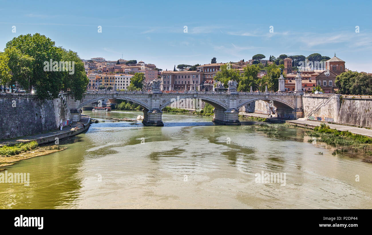 Ponte vittorio emanuele ii castel santangelo mausoleo di adriano hi-res ...