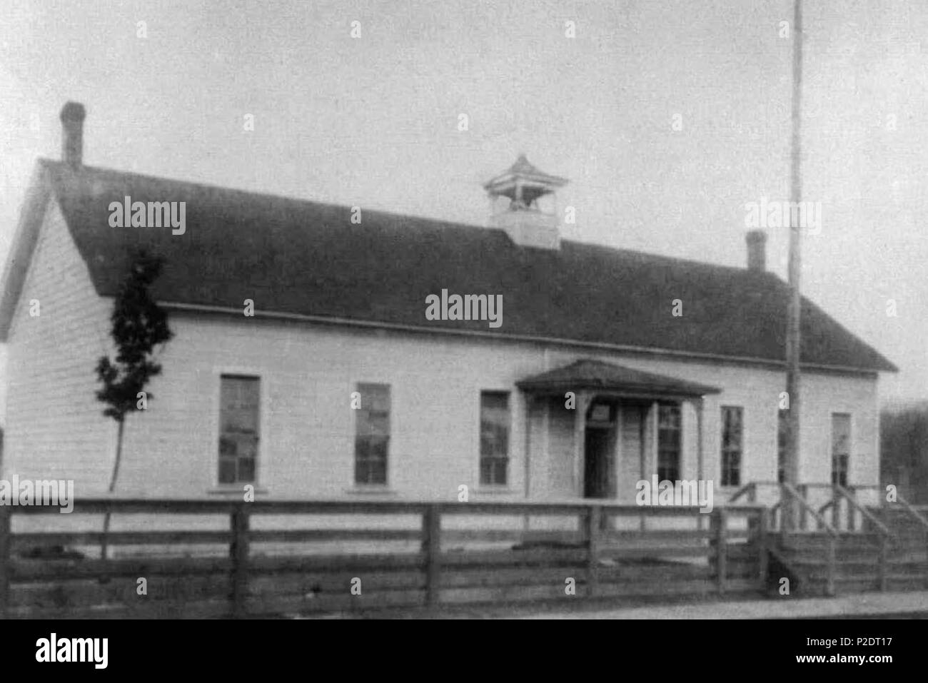 . English: Beaverton's School about 1880. Historical images of ...