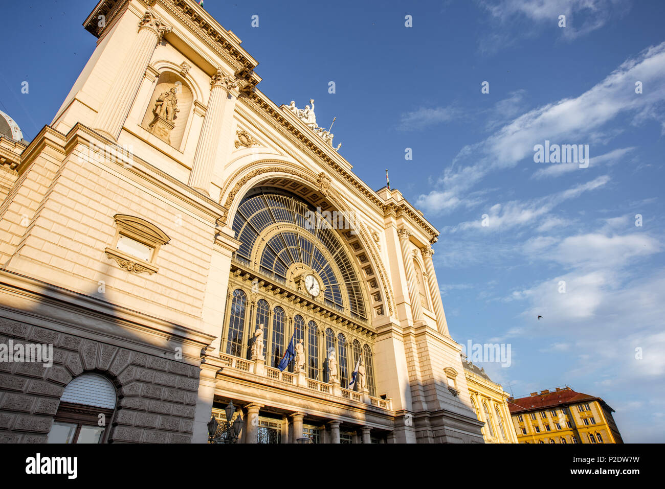Budapest railway station Stock Photo - Alamy