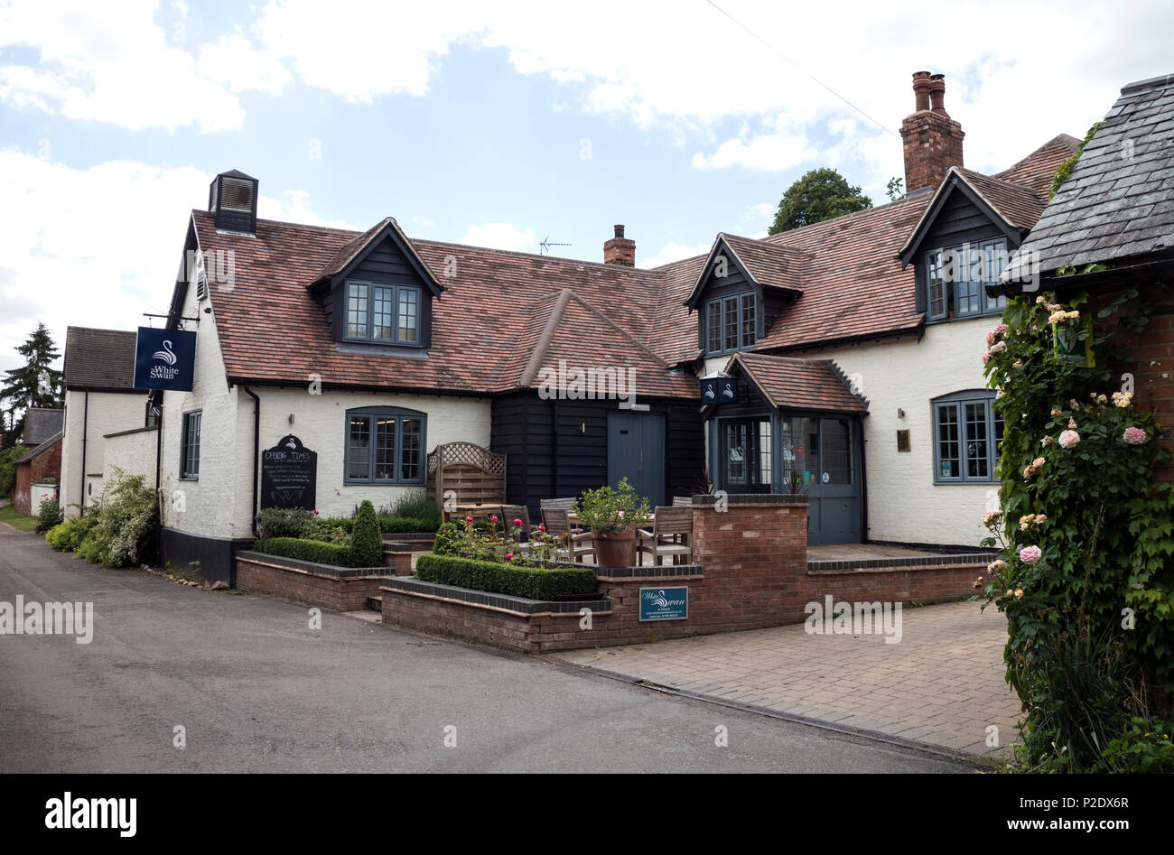 The White Swan pub, Shawell, Leicestershire, England, UK Stock Photo ...