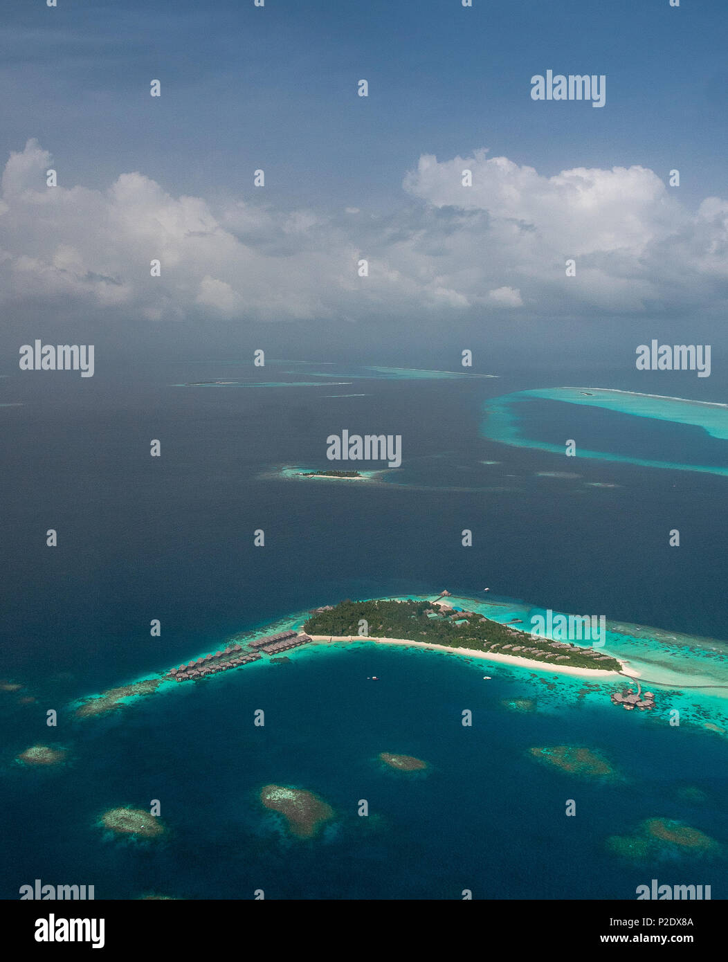 Panorama of the indian ocean in the maldives hi-res stock photography ...