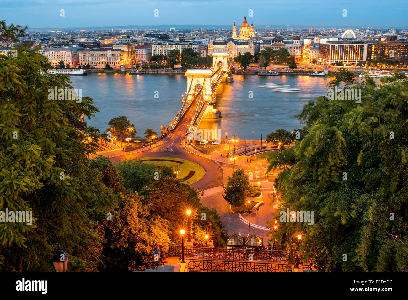 Budapest night railway hi-res stock photography and images - Alamy