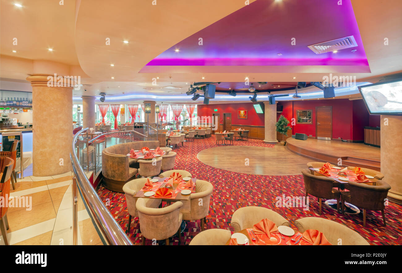 Table dance bar hi-res stock photography and images - Alamy