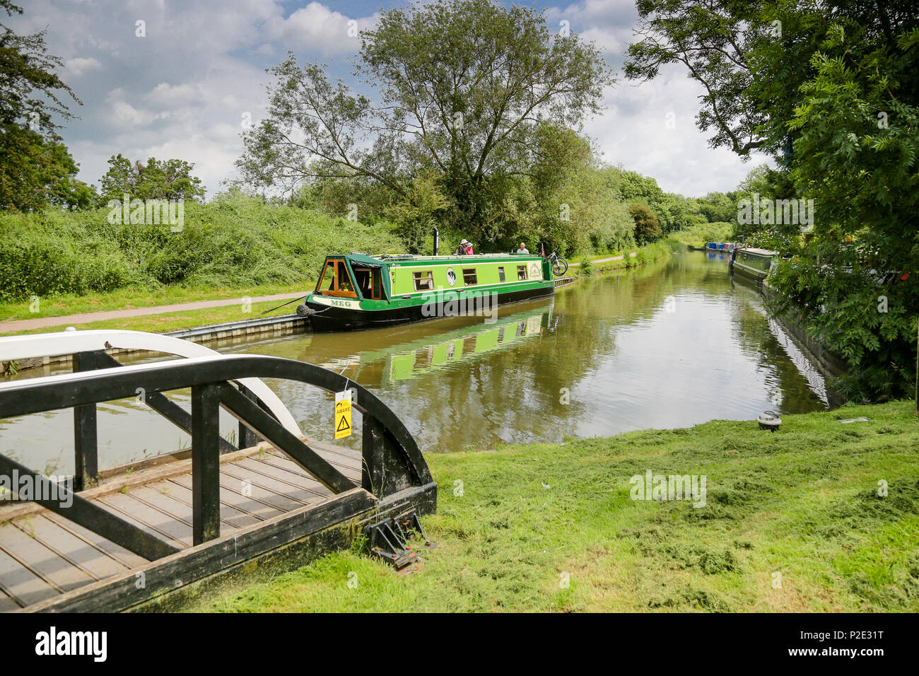 Canal boats at Foxton Locks cana basin Stock Photo - Alamy