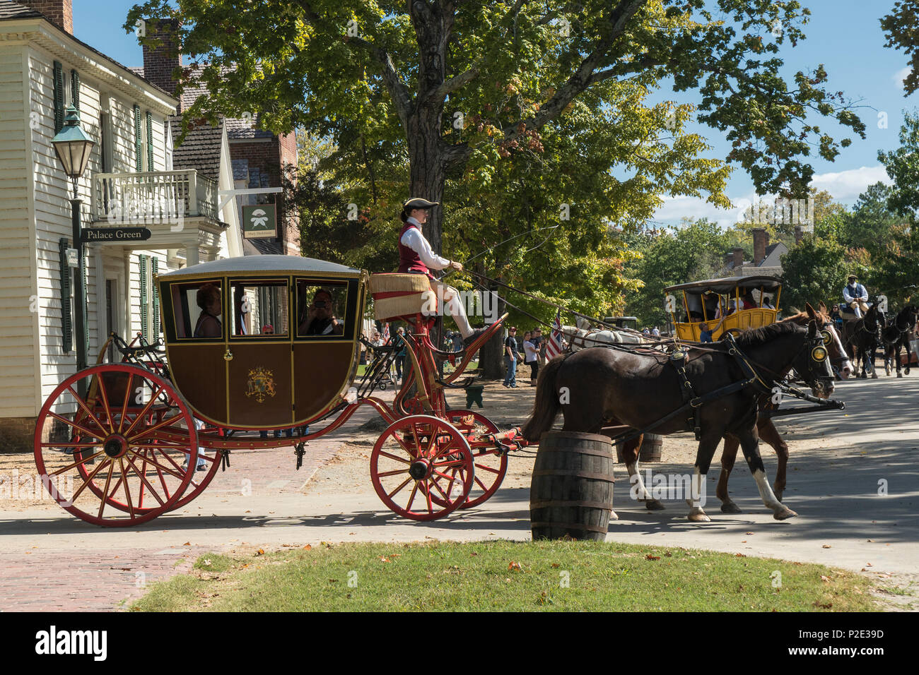 Colonial Williamsburg horse drawn carriage Stock Photo - Alamy