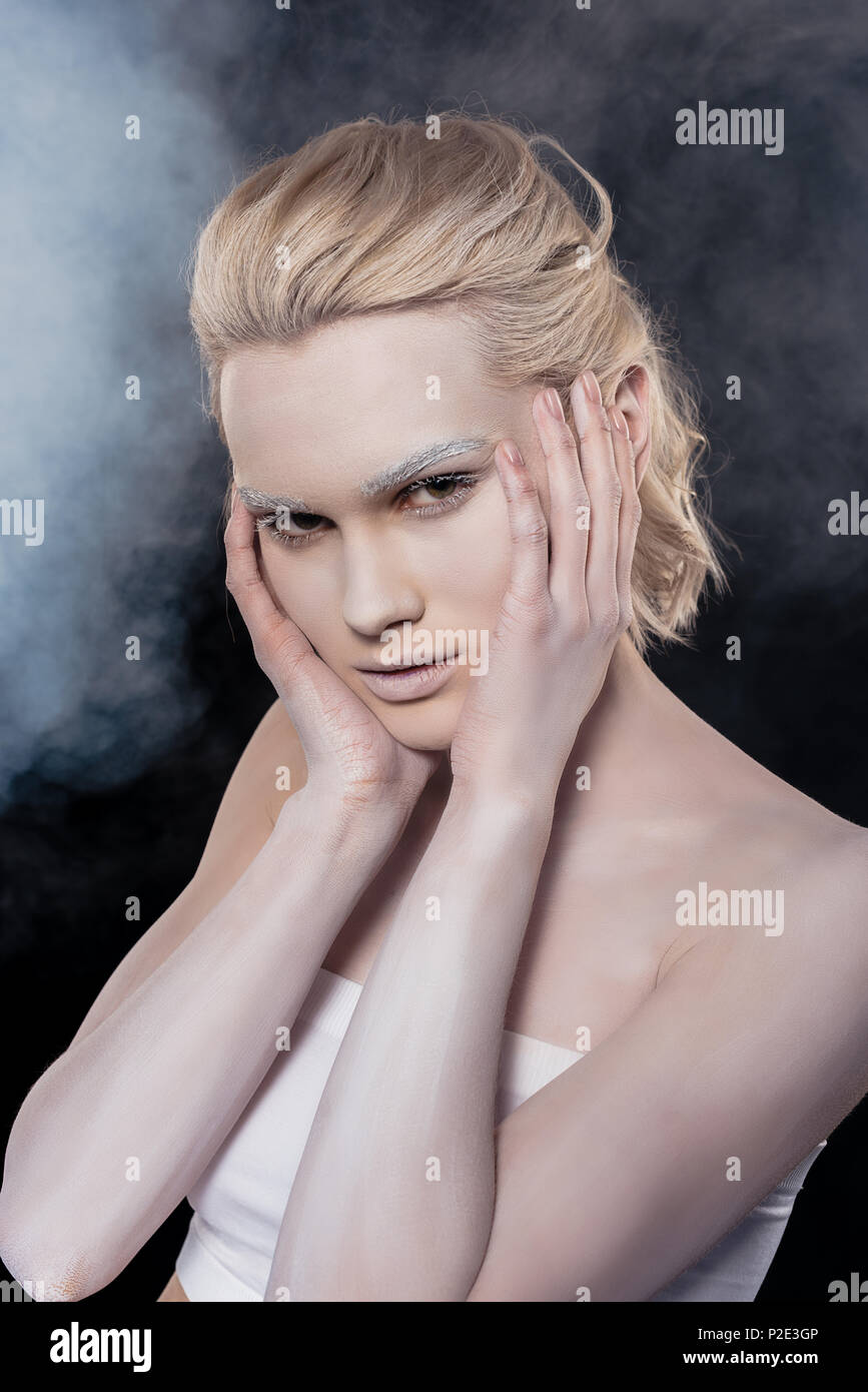 Smoky studio hi-res stock photography and images - Alamy