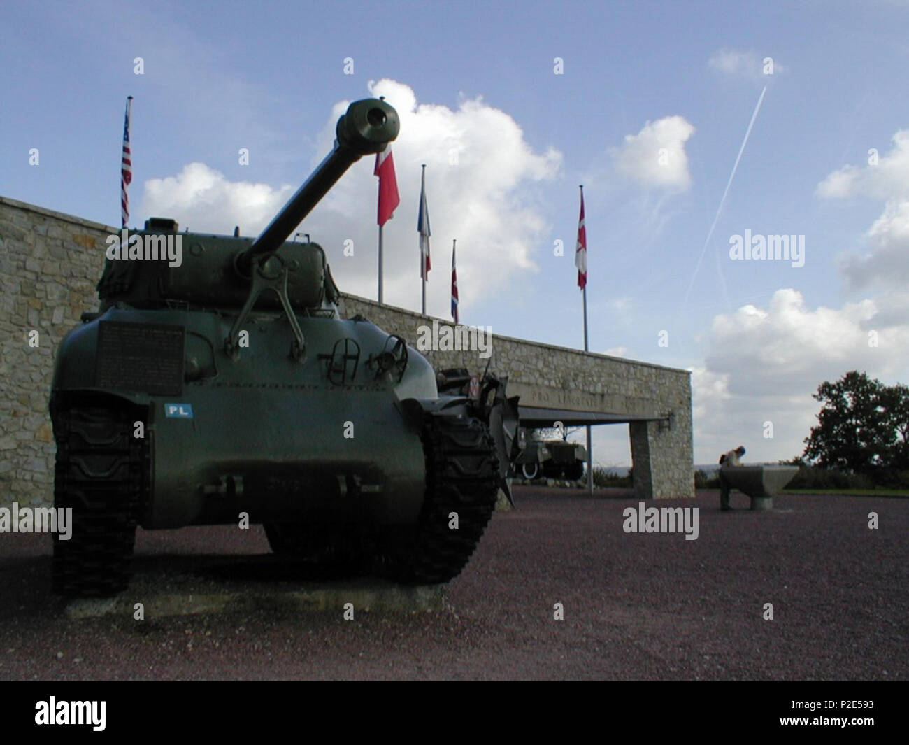 . English: Mont Ormel Monument . Jacques Wiacek 35 Mont Ormel Monument ...