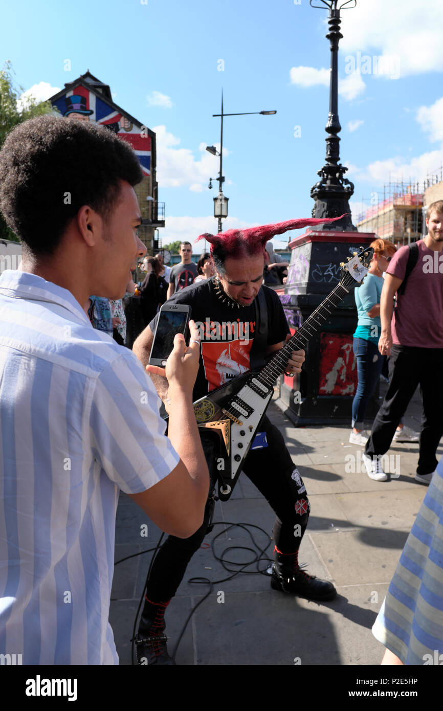 Punk rocker london hi-res stock photography and images - Alamy