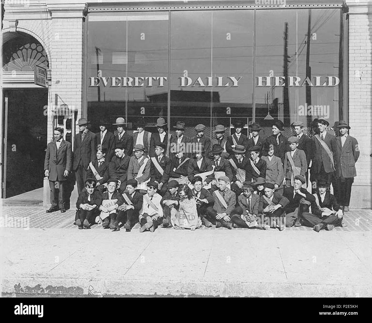 Daily herald hi-res stock photography and images - Alamy