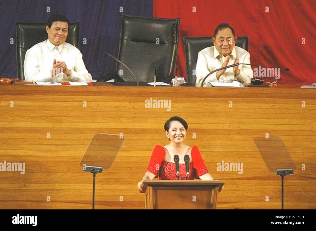 . English: President Gloria Macapagal-Arroyo addressing the Congress ...