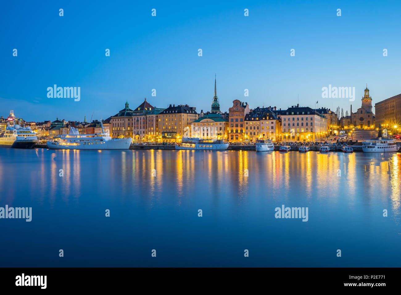Gamla Stan at night in Stockholm city, Sweden Stock Photo - Alamy