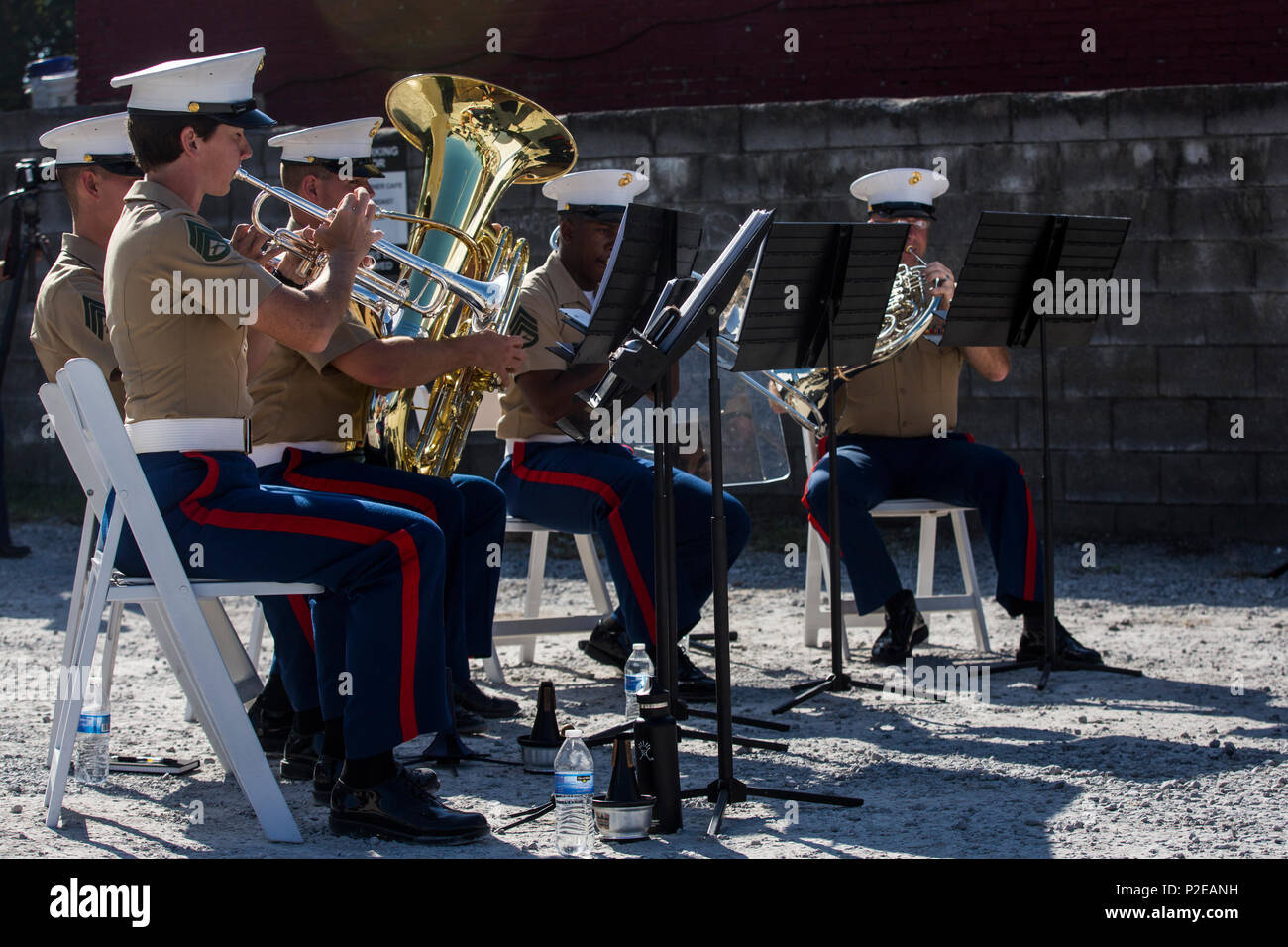 Marine corps mural hi-res stock photography and images - Alamy