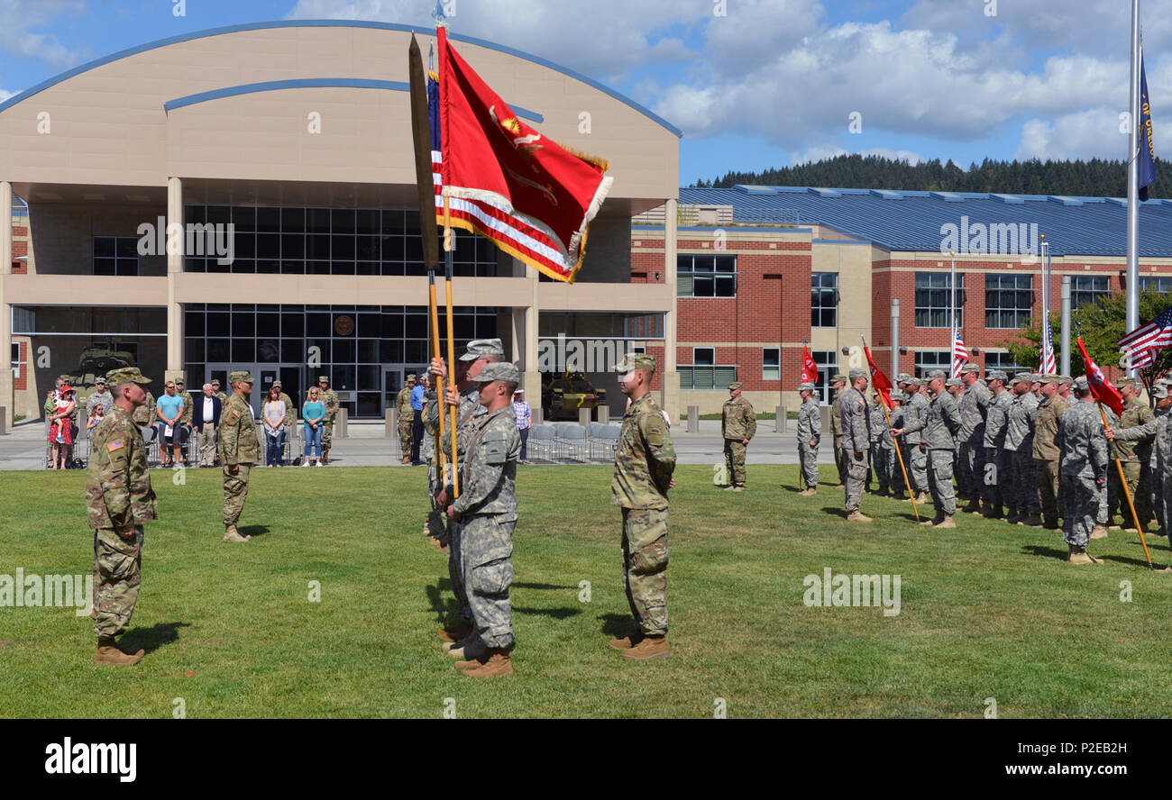 Oregon National Guard Soldiers from 41st Infantry Brigade Combat Team’s ...