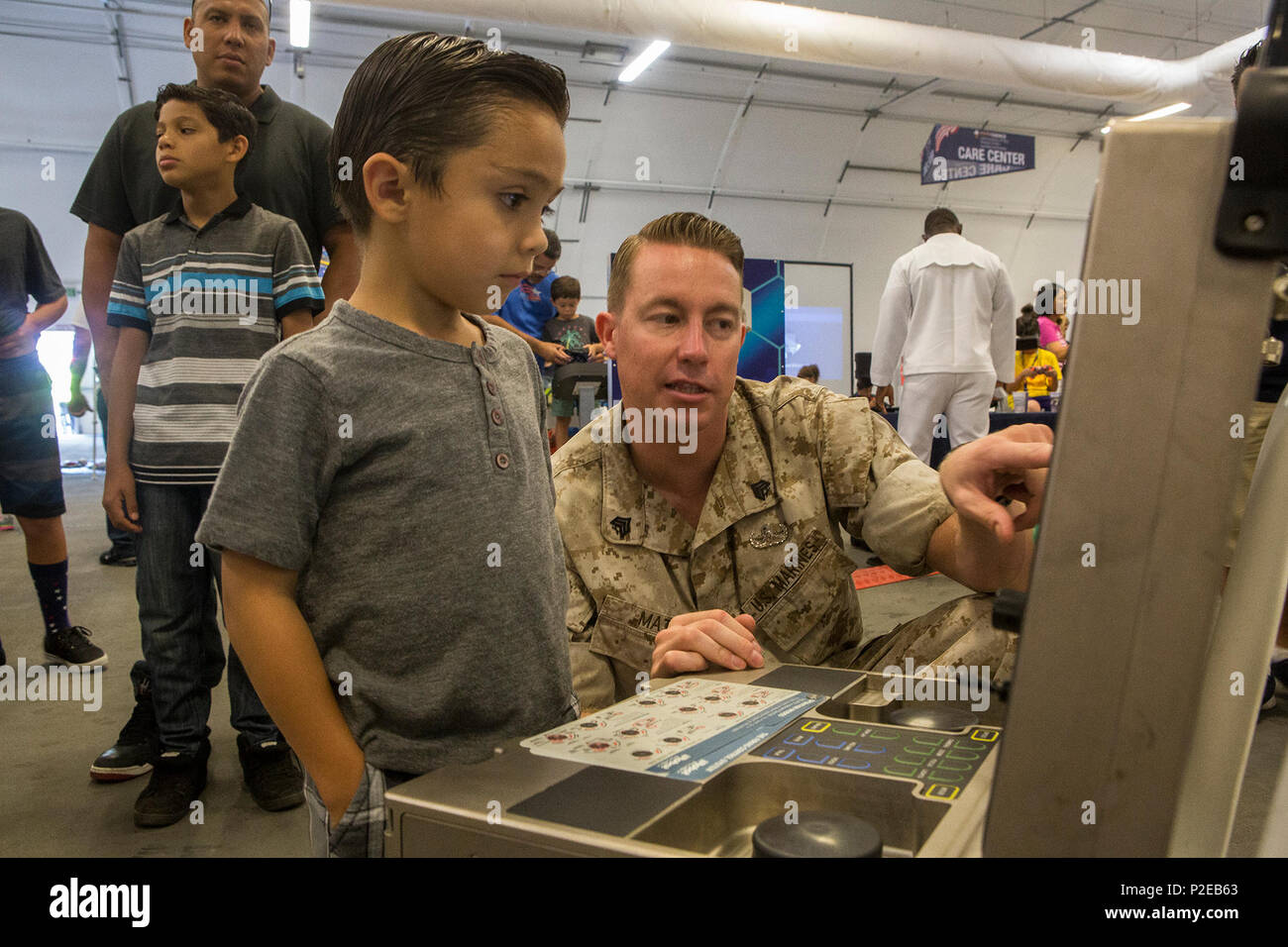 Irobot 510 packbot hi-res stock photography and images - Alamy