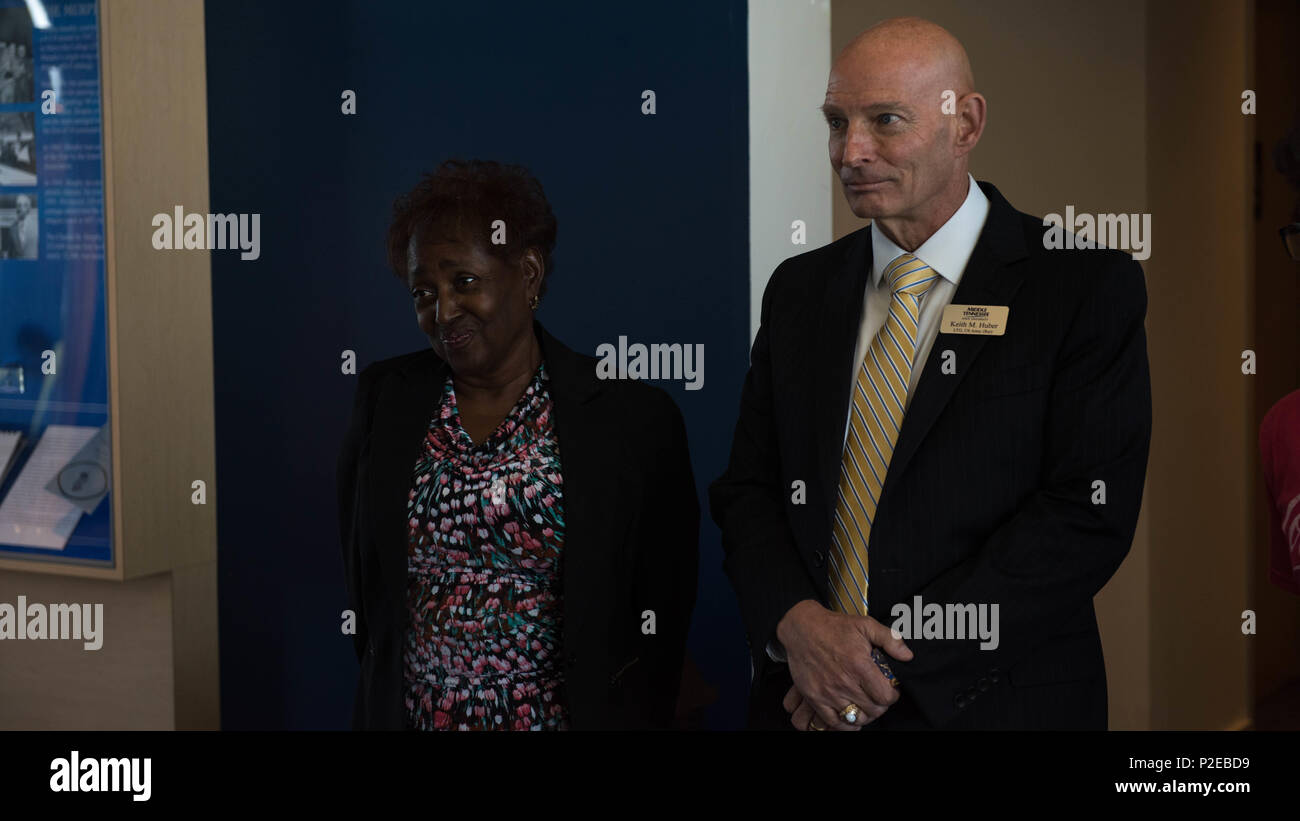 Lt gen keith m huber hi-res stock photography and images - Alamy