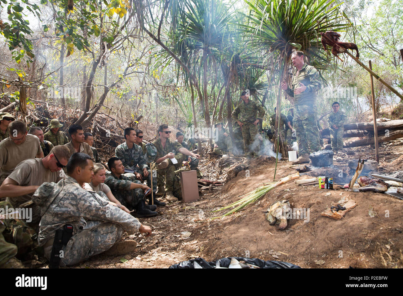 Australian Army Sgt. Steve Ellis, right, from North-West Mobile Force ...