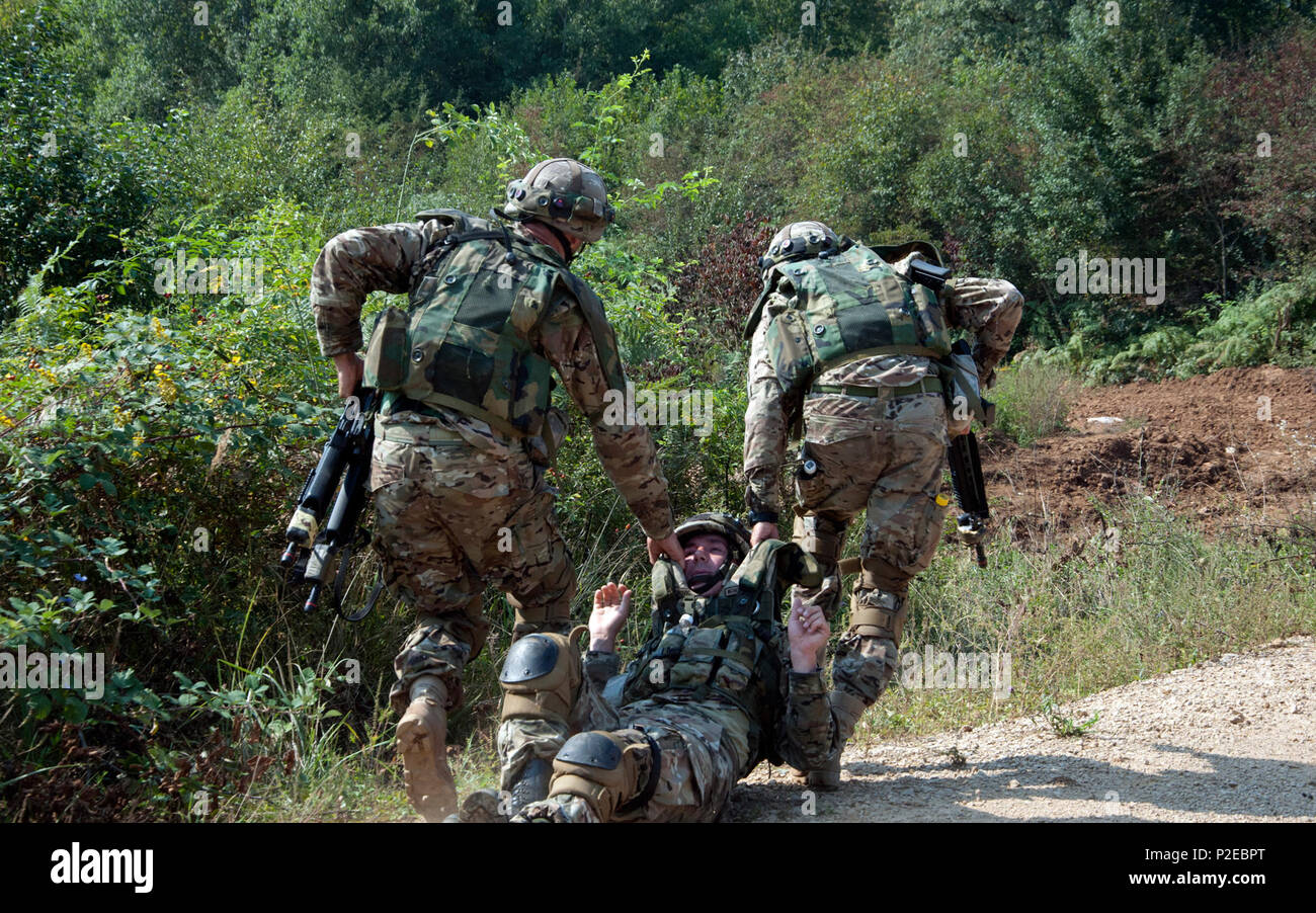 Montenegrin armed forces hi-res stock photography and images - Alamy