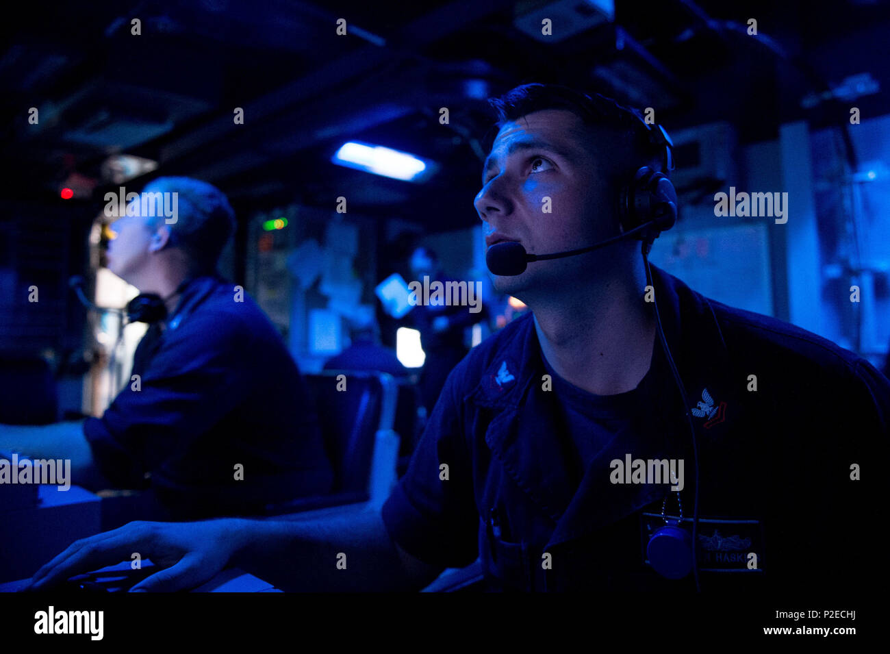 160912-N-UF697-032 PHILIPPINE SEA (Sept. 12, 2016) Sonar Technician ...