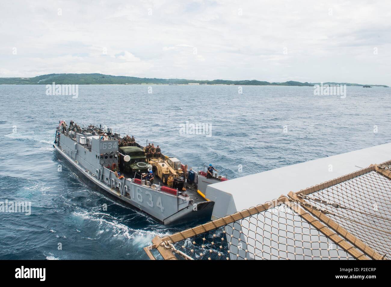 Landing craft utility lcu 1634 hi-res stock photography and images - Alamy