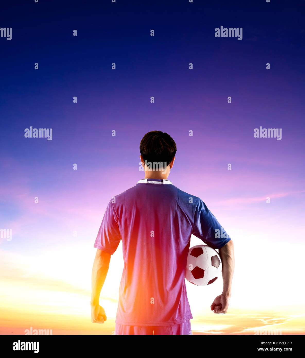 Soccer player back view hi-res stock photography and images - Alamy