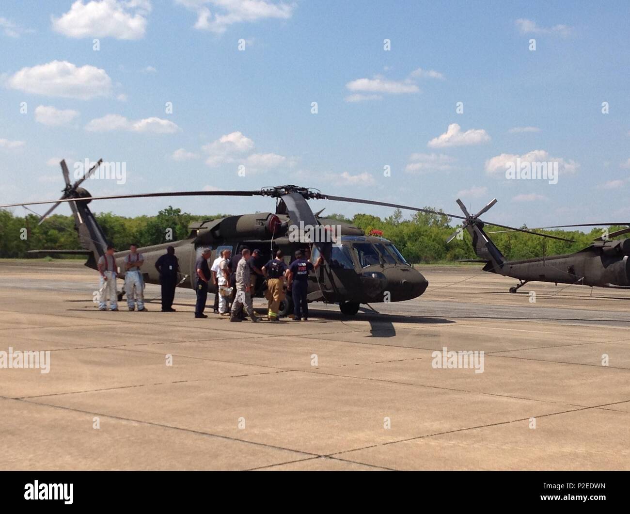 Soldiers stationed at the Alabama National Guard’s Army Aviation ...