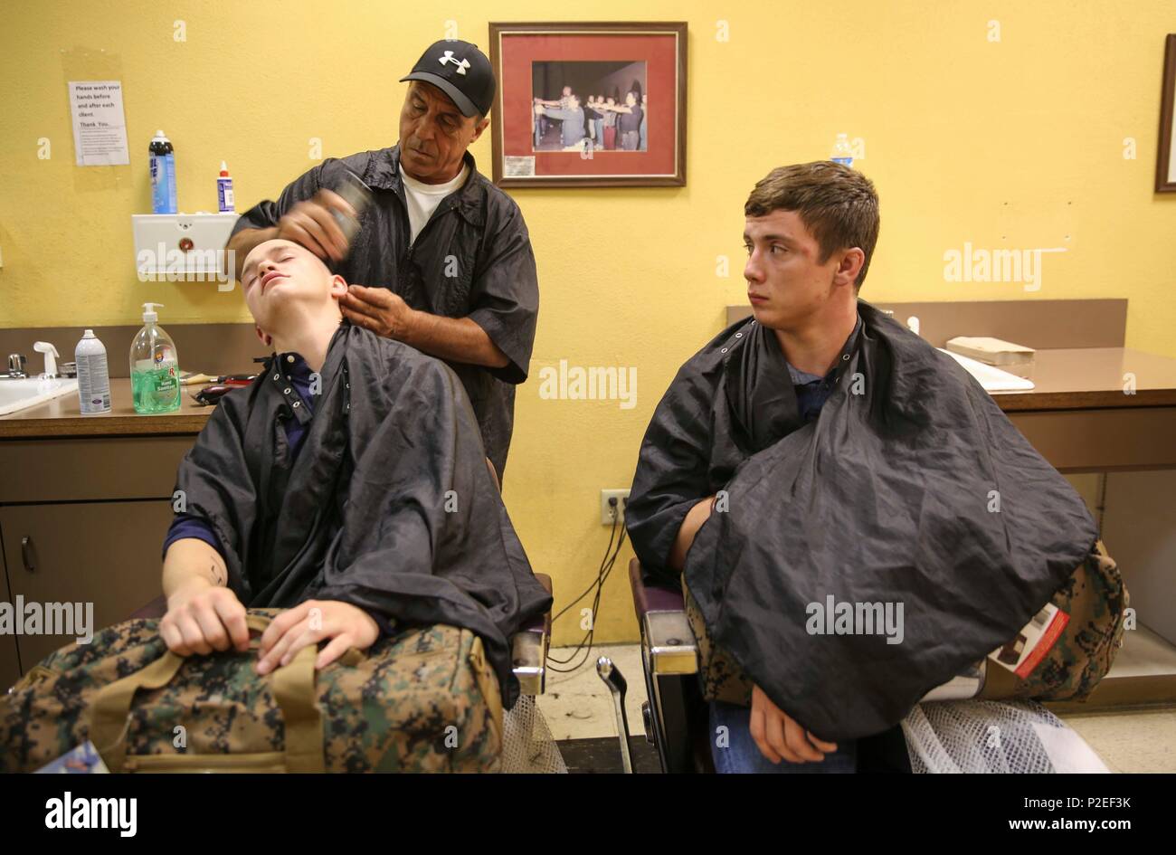 Recruits from Golf Company, 2nd Recruit Training Battalion, receive ...