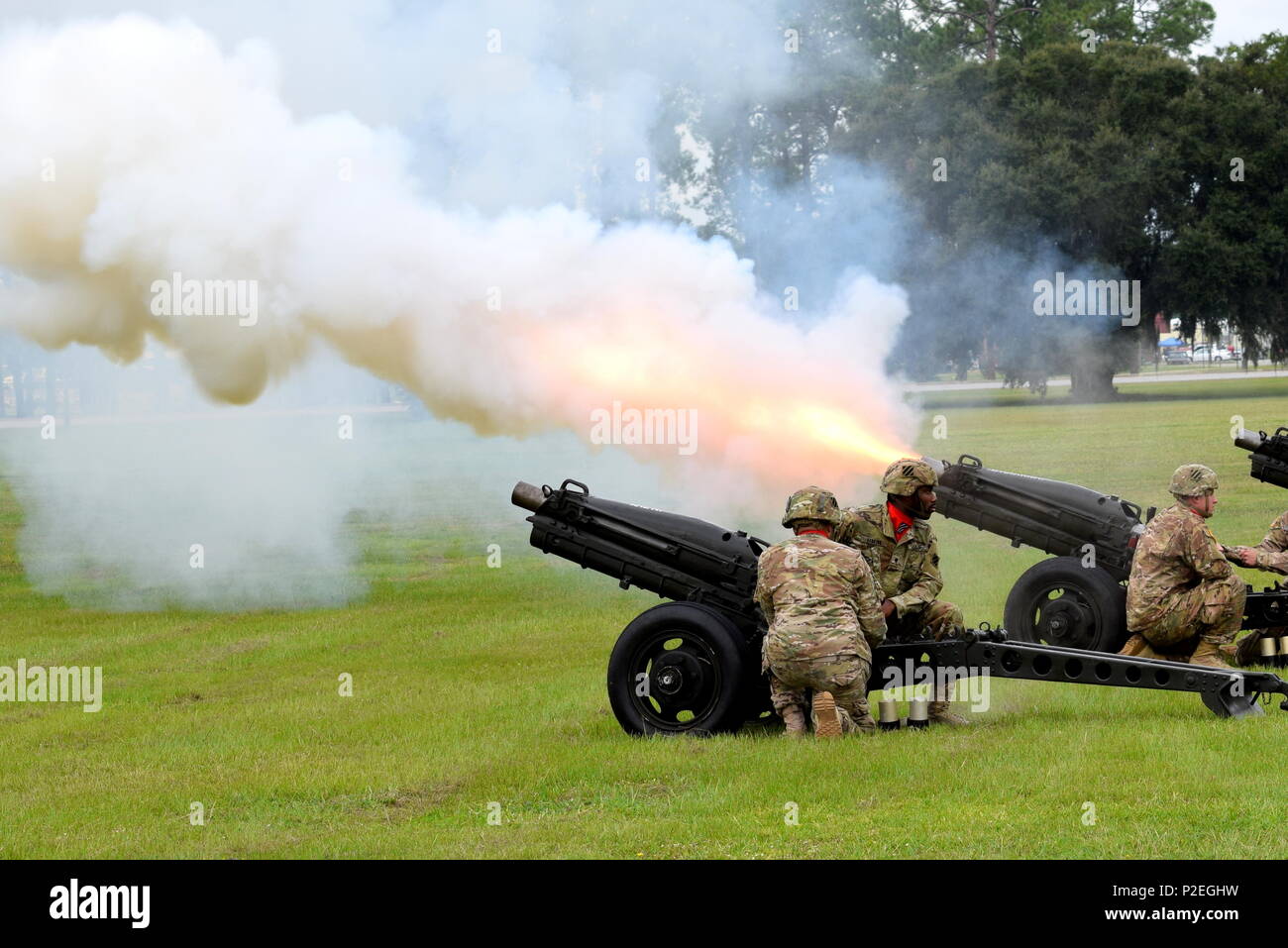 Soldiers of the 3rd Infantry Division’s 1st Battalion 48th Field ...